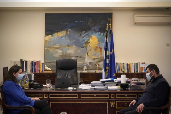 Την Υπουργό Παιδείας Νίκη Κεραμέως συνάντησε ο Δήμαρχος - Kifissia City