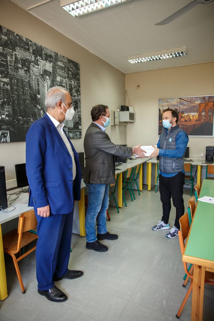 TABLETS ΣΤΑ ΔΗΜΟΤΙΚΑ ΣΧΟΛΕΙΑ ΚΑΙ ΤΑ ΝΗΠΙΑΓΩΓΕΙΑ ΤΟΥ ΔΗΜΟΥ ΜΑΣ ...