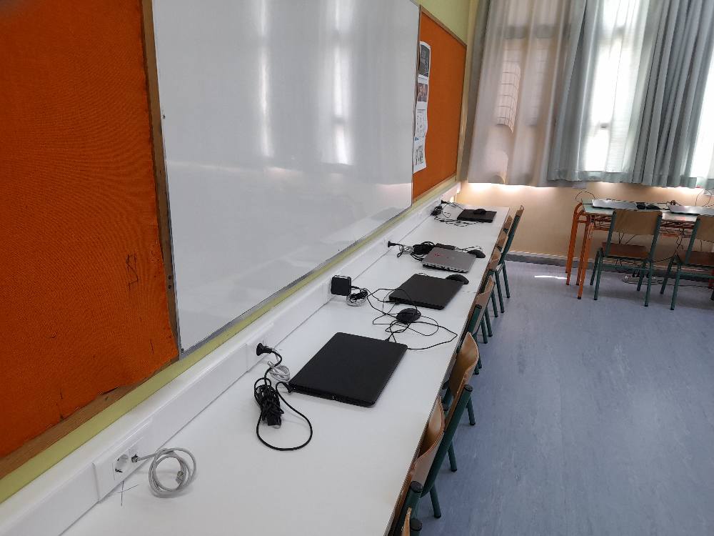 ΑΙΘΟΥΣΑ ΗΛΕΚΤΡΟΝΙΚΩΝ ΥΠΟΛΟΓΙΣΤΩΝ ΣΤΟ 7 ΔΗΜΟΤΙΚΟ ΣΧΟΛΕΙΟ ΚΗΦΙΣΙΑΣ ...